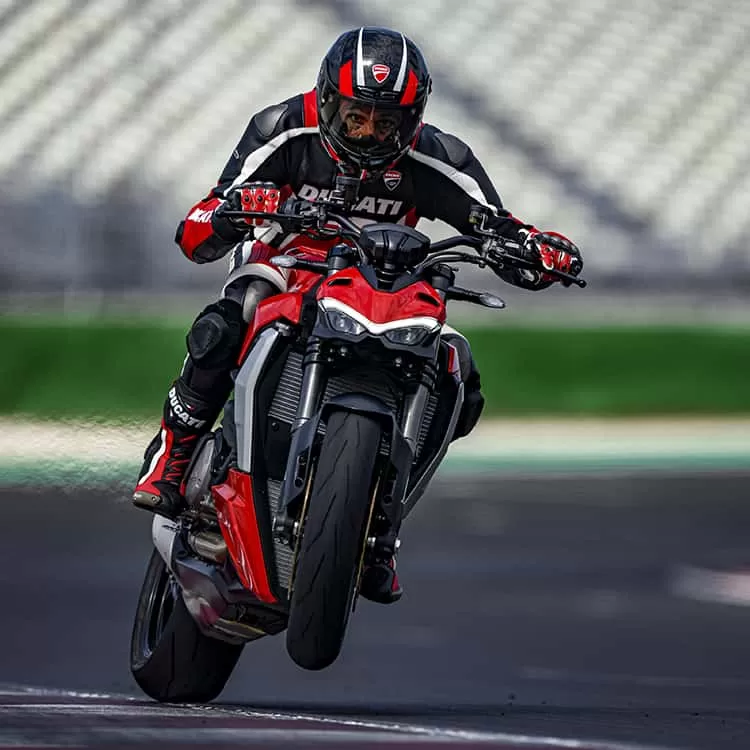 Ducati Motorcycle Dealers in Oxford | Blade Ducati